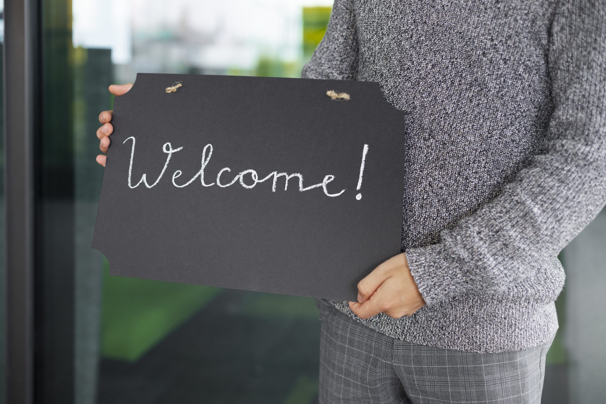 How to create a welcome buddy program for remote employees ...